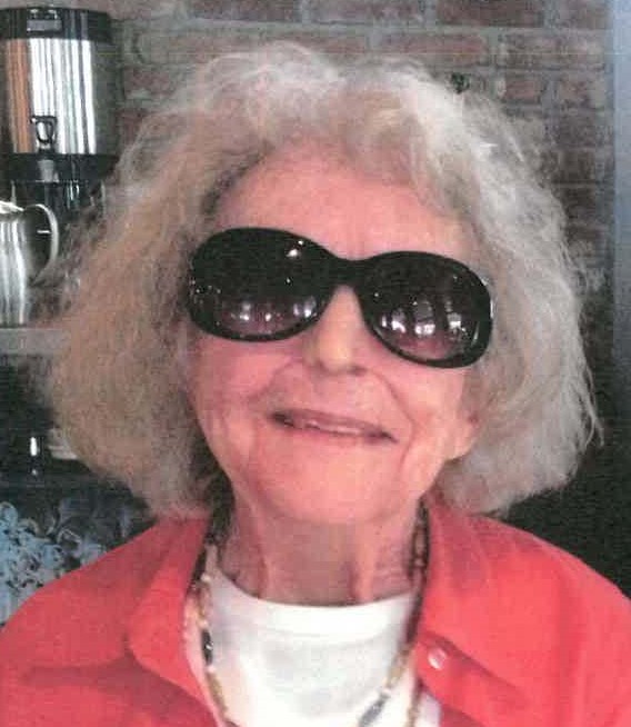 Beth Hinkle's Instagram, Twitter & Facebook on IDCrawl